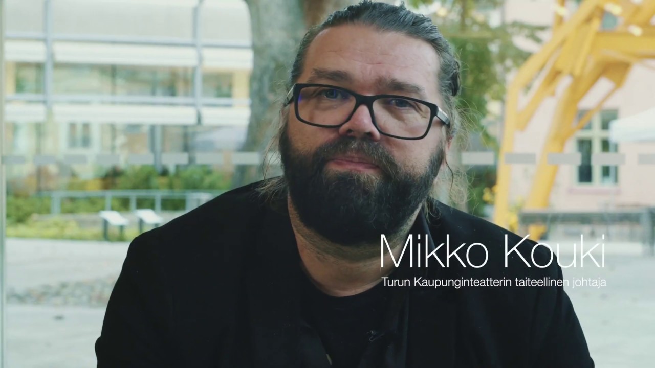 Sankarit lukevat Mikko Kouki - YouTube