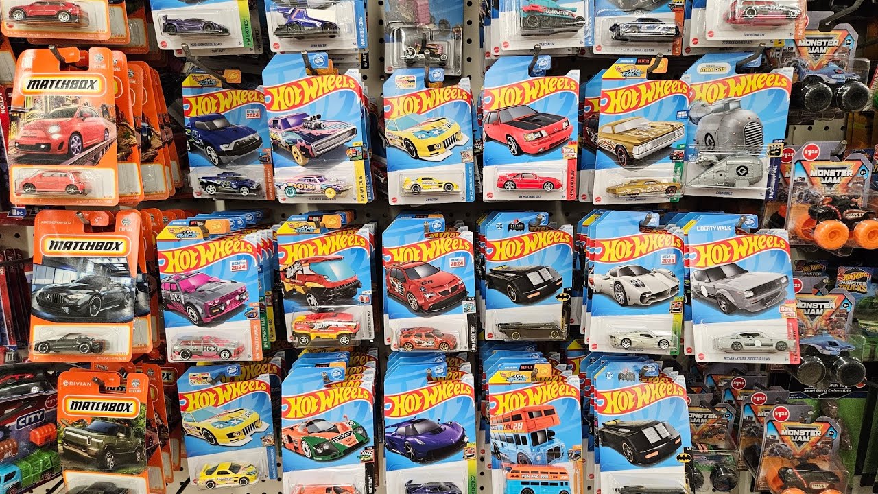 DIECAST HUNTING AT DOLLAR TREE! SEE WHAT'S INSIDE! - YouTube