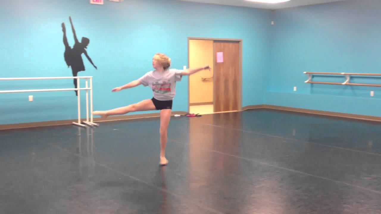 Arabian Acro Dance - YouTube