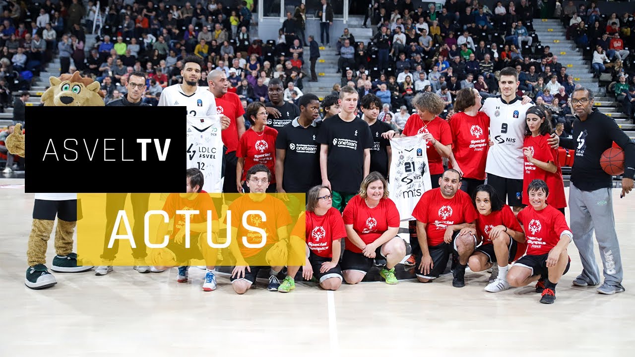 LDLC ASVEL : "One Team Game" à l'Astroballe - YouTube