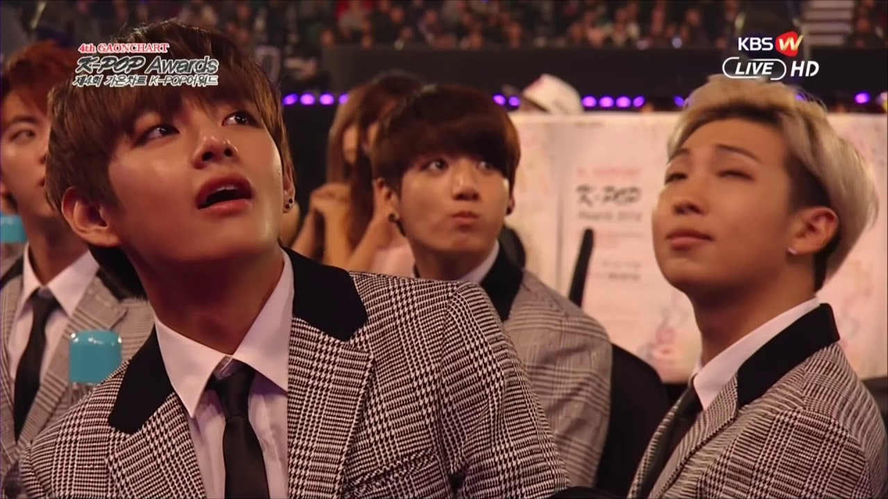 150128 가온차트KPOP어워드 방탄소년단(BTS) 깨알CUT(집착주의) - YouTube