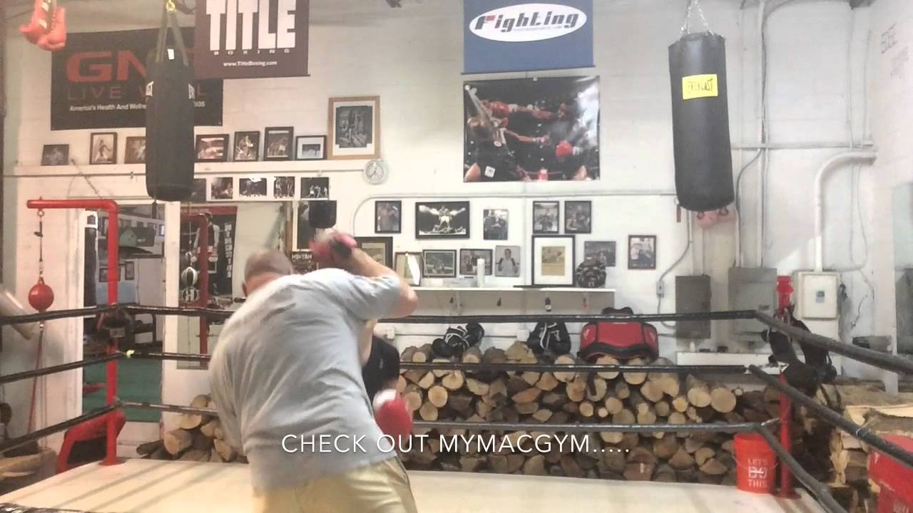 MyMacGym - Mayweather style boxing pad work/mitt work for Women - YouTube