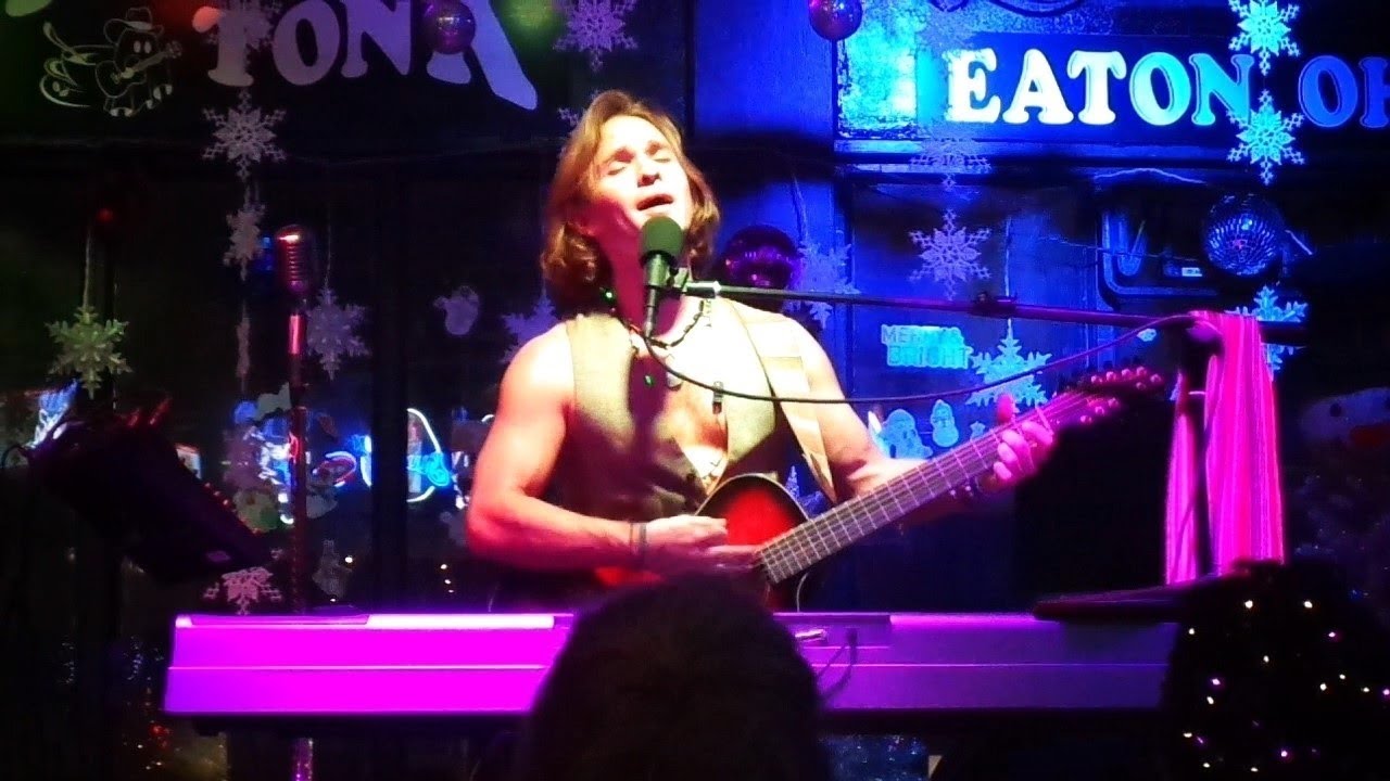 Noah Back - That's Amore - YouTube