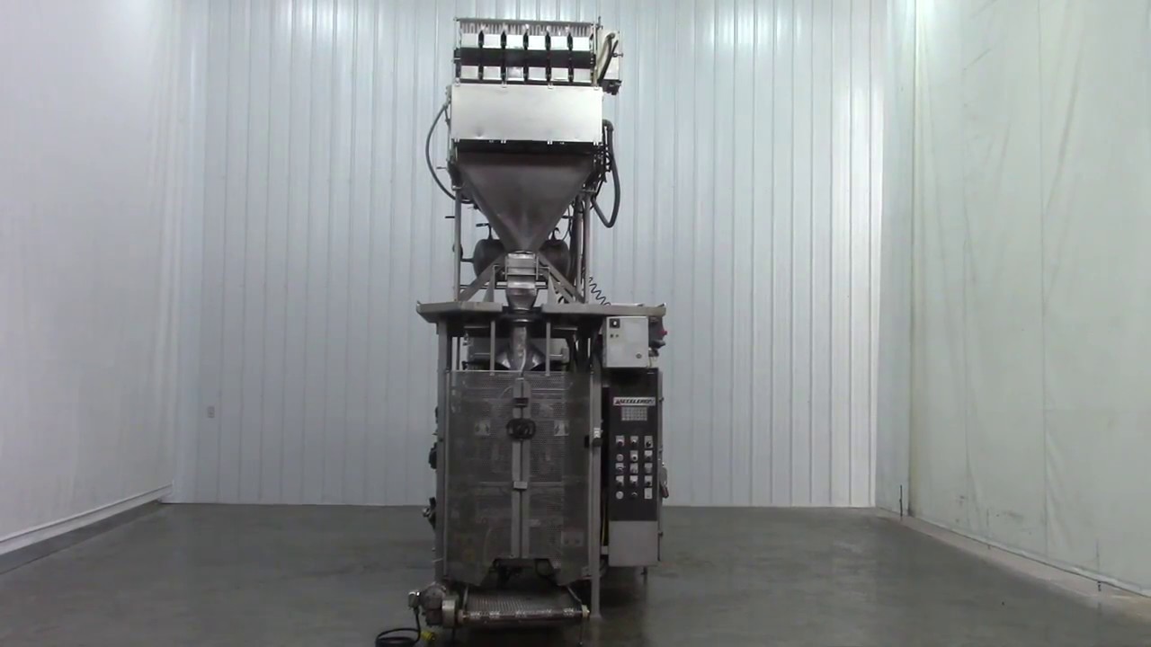 Triangle SB7PD VFFS Scale and Zipper Applicator - YouTube