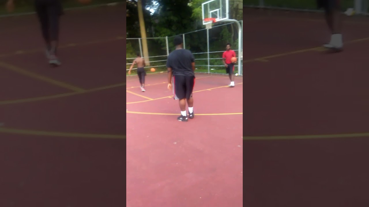 Trash basketball players - YouTube