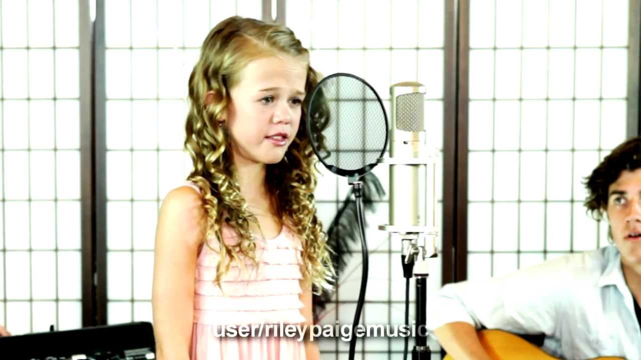 Riley Paige - Rolling in the Deep (Adele) - YouTube