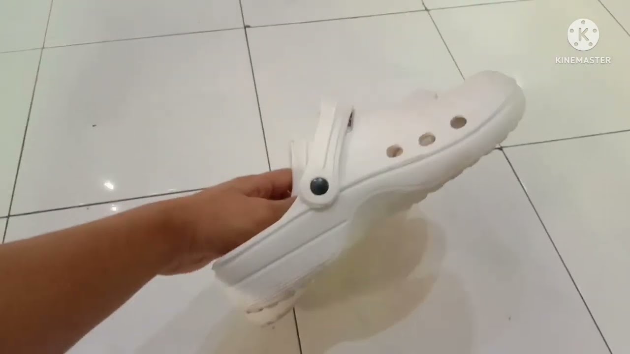 Review Sandal slop model CROCS warna putih yang beli dari shopee - YouTube