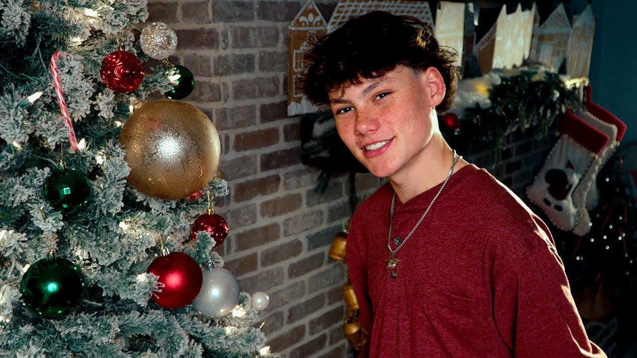 Maddox Batson - Last Christmas (Official Lyric Video)