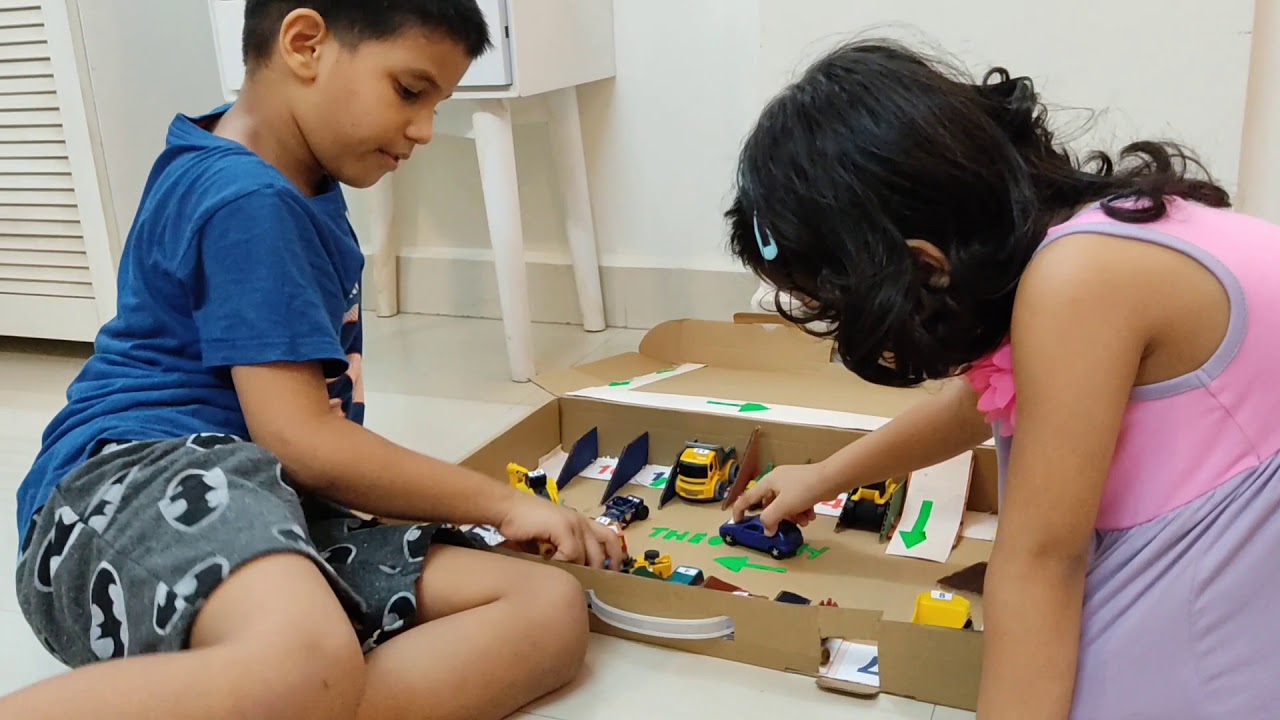 Hot Wheels | Cardboard Parking Lot - Garage | Home Made - YouTube