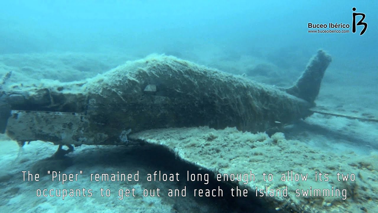 Piper wreck - YouTube