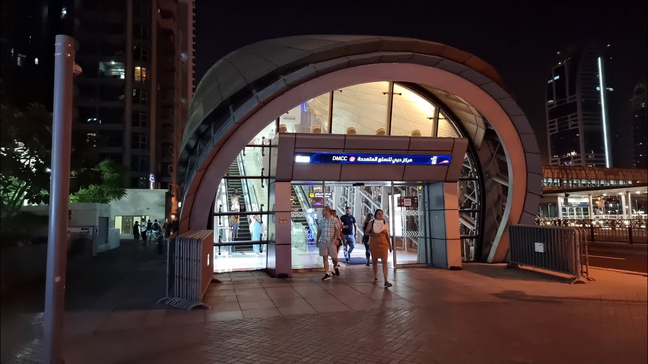 Dubai night walk: Dubai Marina JBR McDo to DMCC Metro Station via Dubai ...
