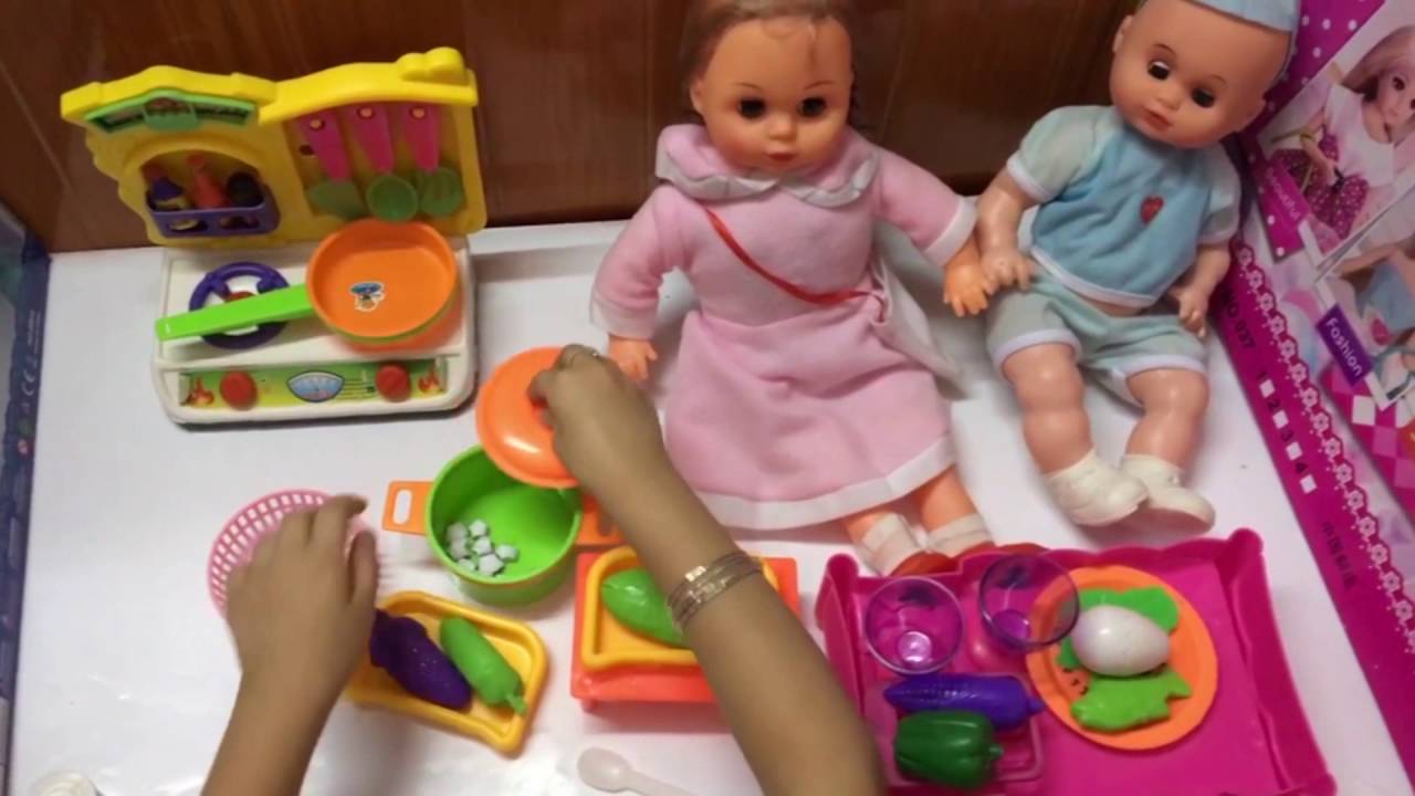My Baby Alive Doll Playing in Play-Doh Kitchen with Vegetables Toy ...