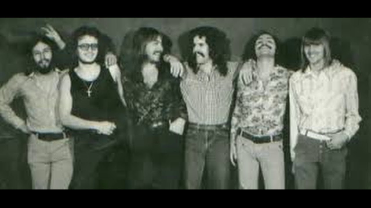 Danny Raines Lead Vocals Fly Moma Fly Boones Farm Band 1970 - YouTube