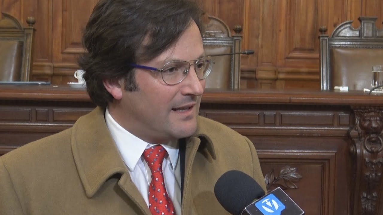 Víctor Avilés señaló que debe profundizarse el modelo actual - YouTube