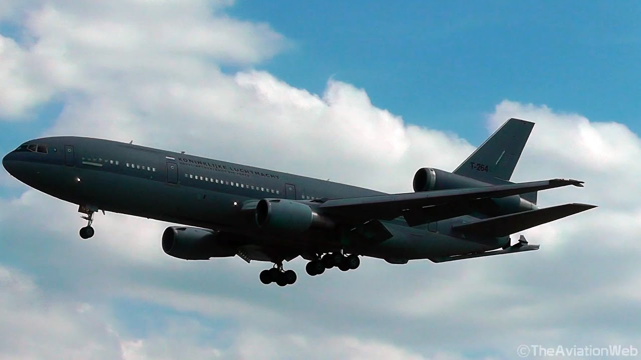 McDonnell Douglas DC-10 landing at Eindhoven / Royal Netherlands Air ...