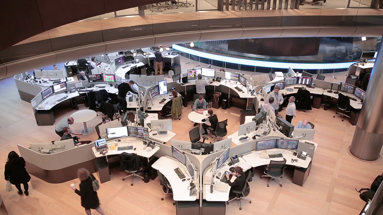 Bloomberg by Foster + Partners - YouTube