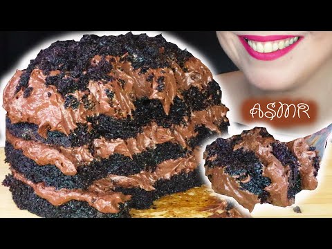 EXTREMELY MOIST CHOCOLATE CAKE 🎂 | ASMR Mukbang - 먹방 | Real Eating Sounds - 리얼 사운드