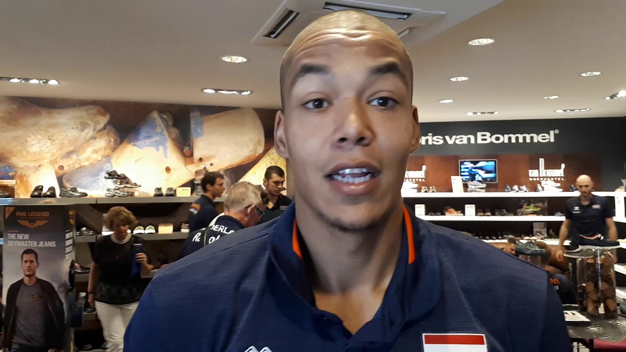 Finish Line Store Employees