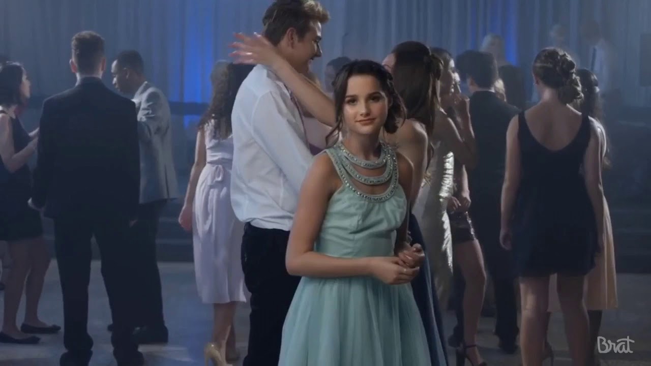 Chicken girls Rhyme and Drake love edit - YouTube