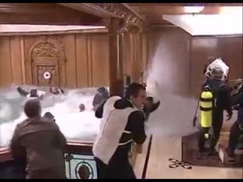 Backstage of one of the most dangerous scenes of Titanic (1997) - YouTube