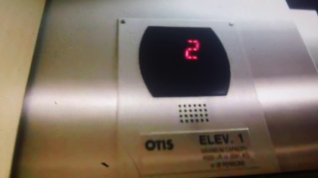 1 minute ride On The Otis Series 5 Hydraullic Elevator At The Strictly ...