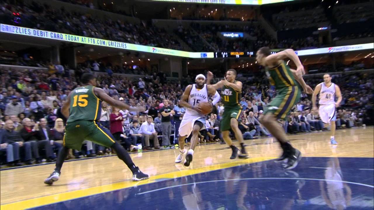 Vintage Vinsanity - Carter Throws Down Vicious Dunk on Gobert - YouTube