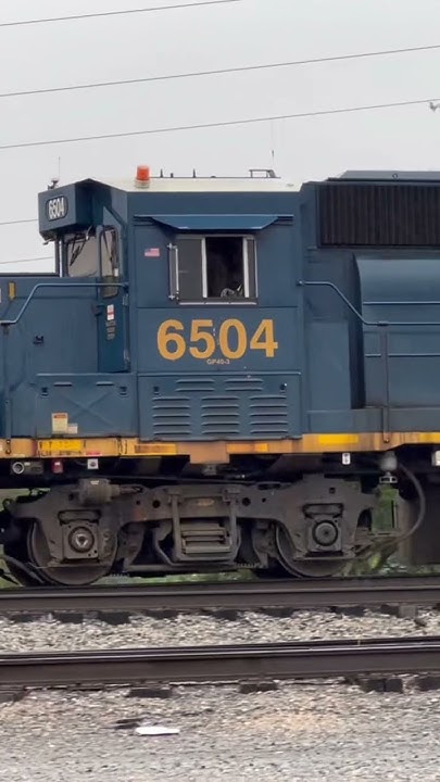CSX 6504 with conrail horn! - YouTube