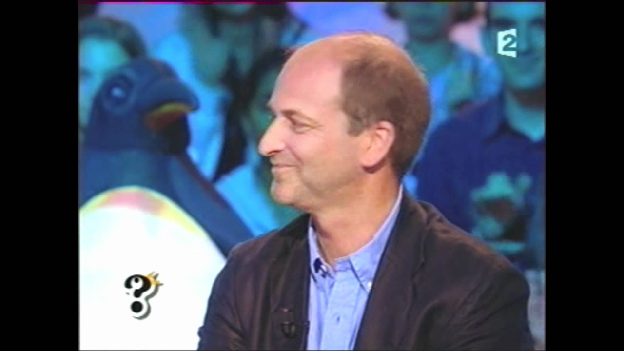 Interview de Patrick Voillot par Stéphane Bern sur le diamant de la reine mère - YouTube