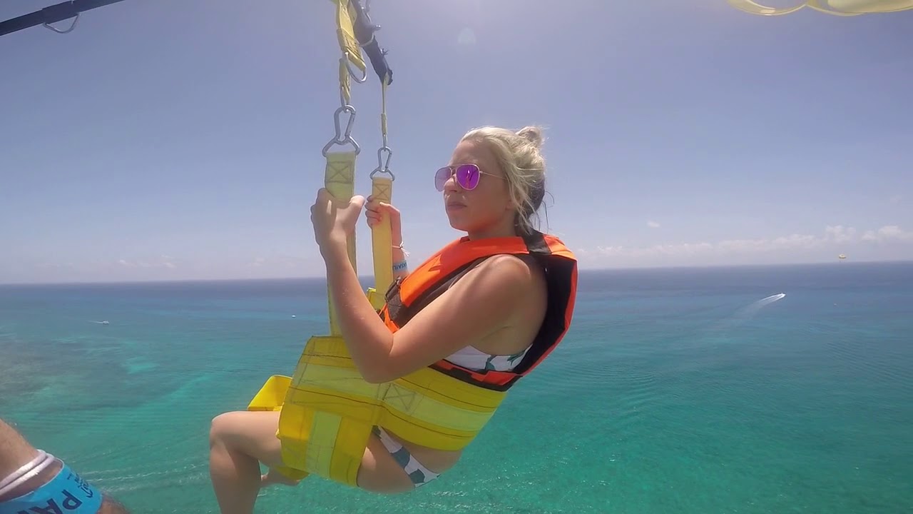 Parasailing in Cancun Mexico - YouTube