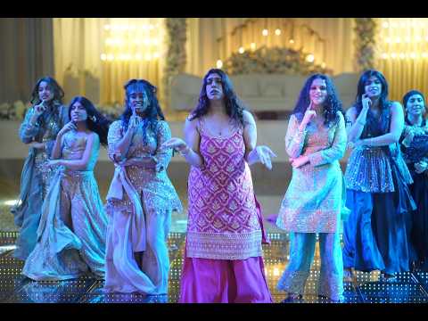 THE BRIDE ASKED THE UNIVERSITY DANCE TEAM TO PERFORM AT HER ENGAGEMENT | VIRAL DANCE PERFORMANCE