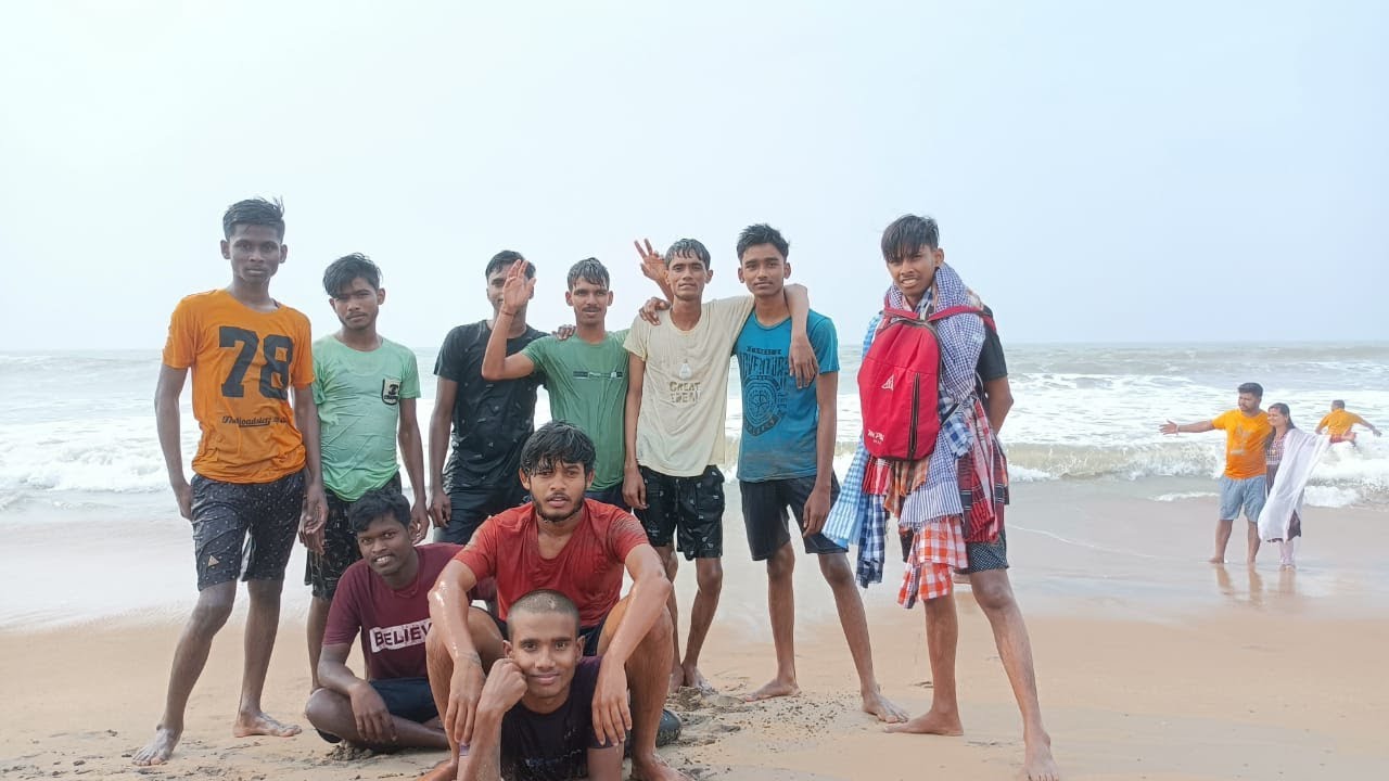 Puri sea beach re sanga mane full masti kalu# suru ku teki teki nelu ...