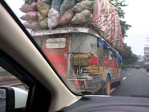 Seriously Overloaded Jeepney - YouTube