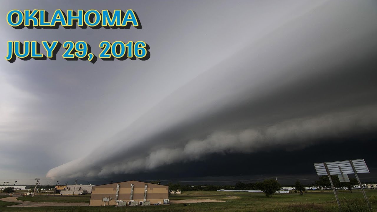 MONSTER Shelf Cloud Rolls Through Central Oklahoma!! (7/29/2016) - YouTube