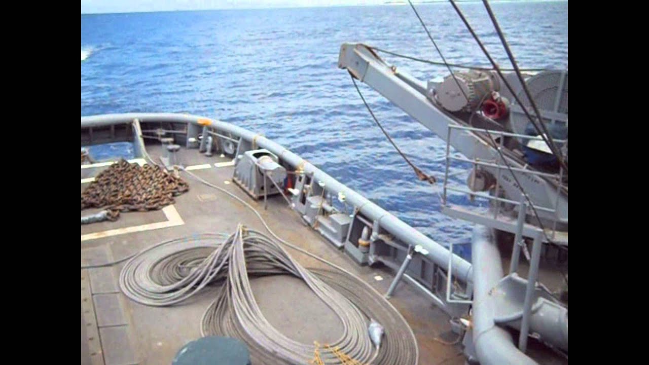 USNS Salvor setting 4-point moor, Oahu - YouTube