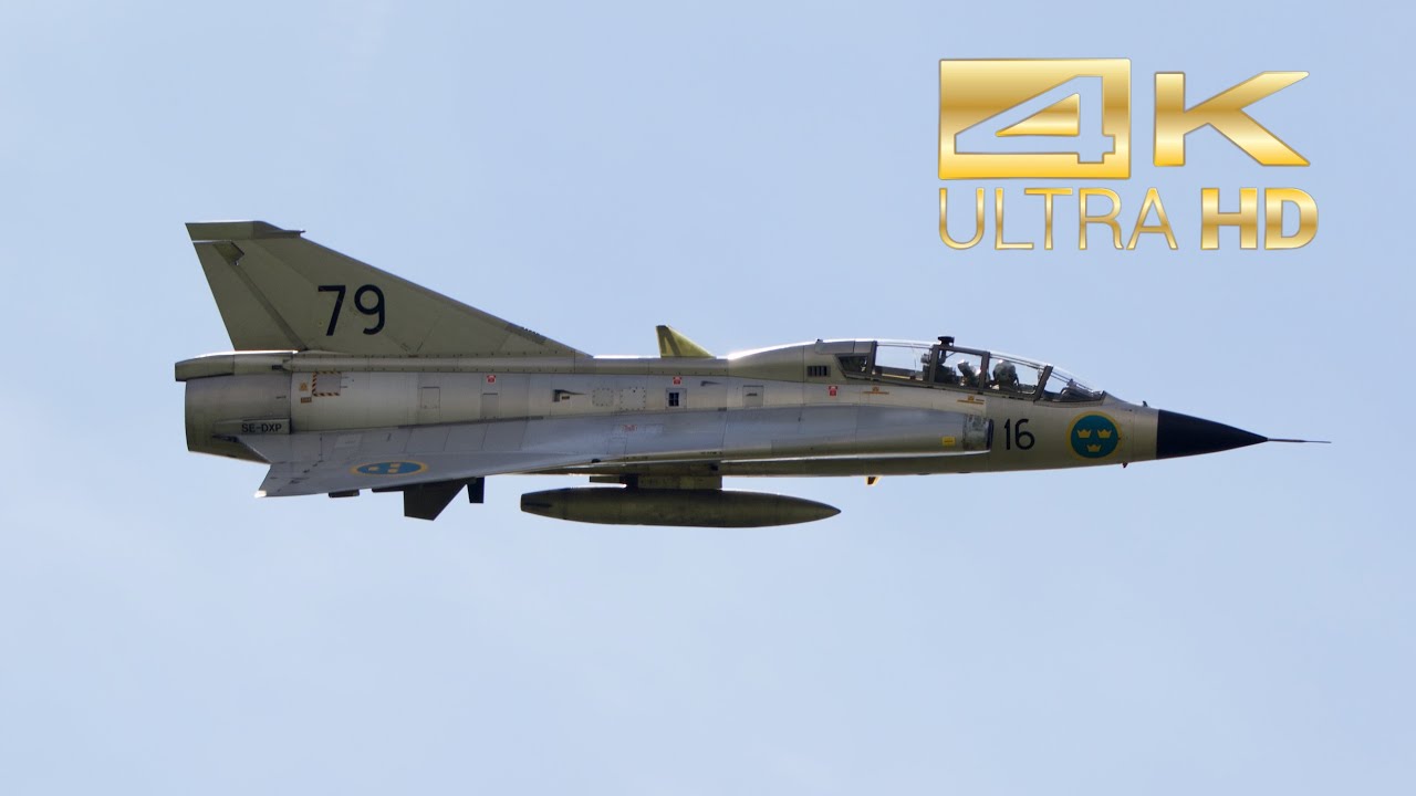 (4K) Saab Draken Swedish Air Force Historic Flight flying Display ...