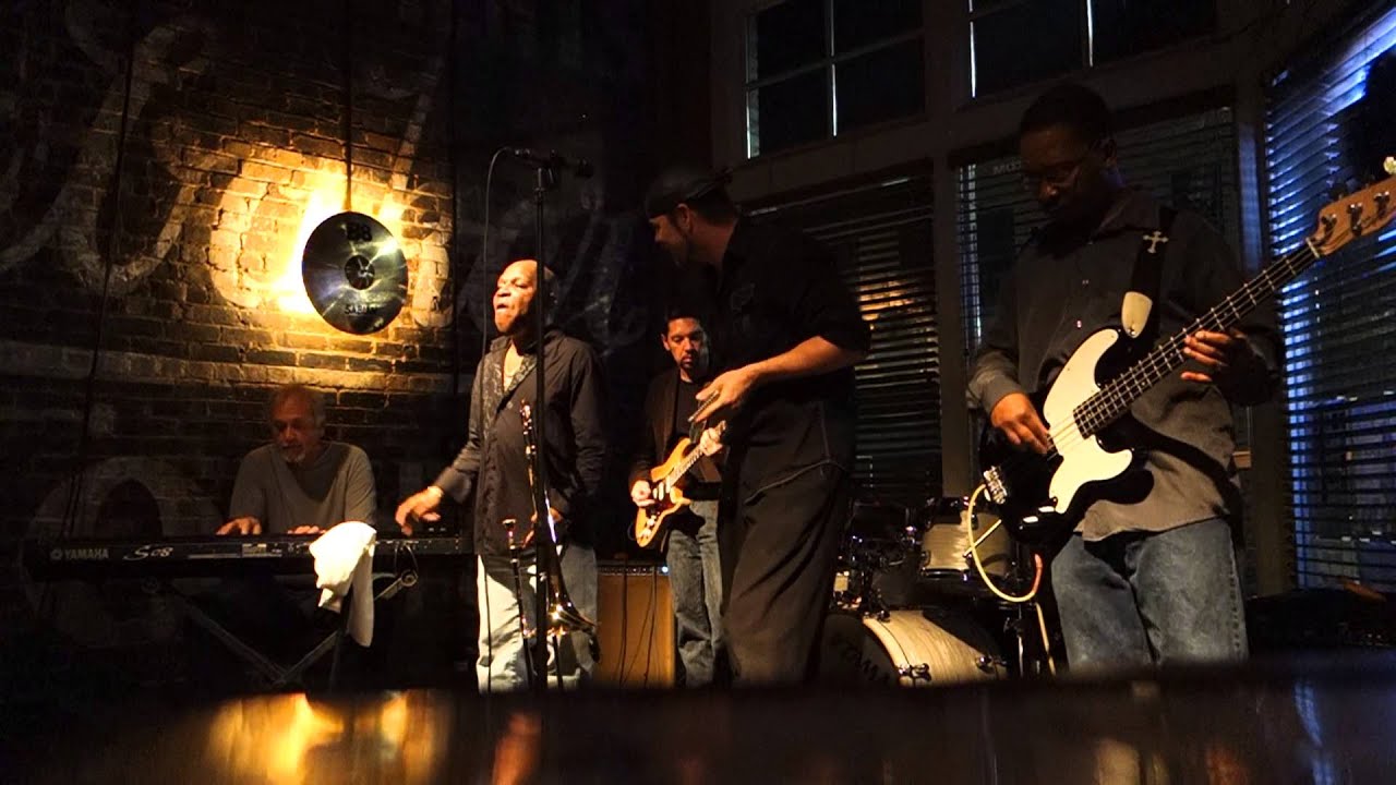 Relationship Man by Max Hightower at Rhythm & Blues (Greer, SC) - YouTube