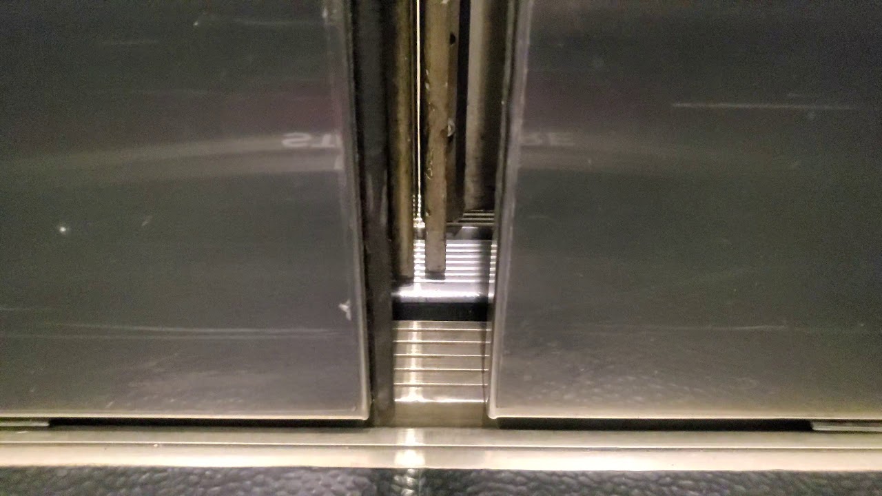 Classic Leveling in a Westinghouse Traction Elevator - YouTube