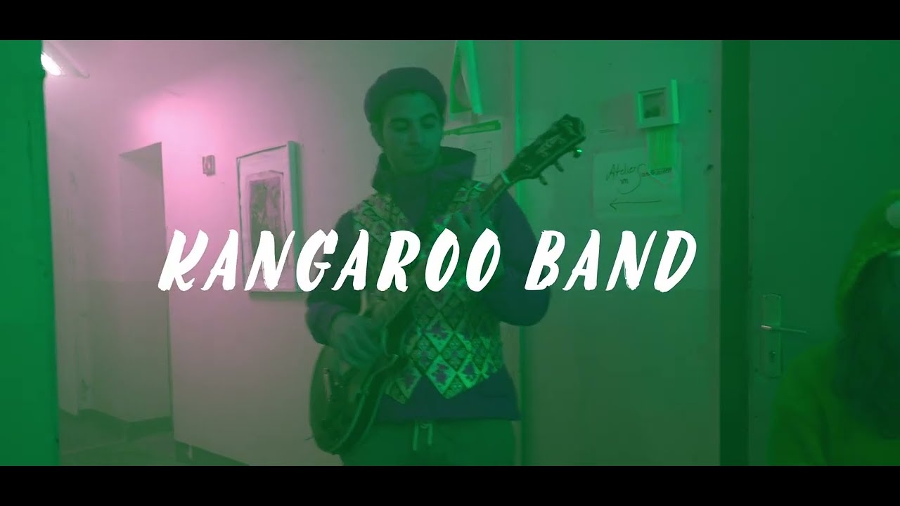 Kangaroo Band - Wind It - YouTube