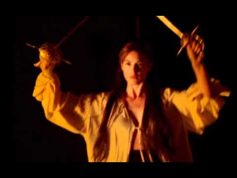 Monica Bellucci A los que aman 01