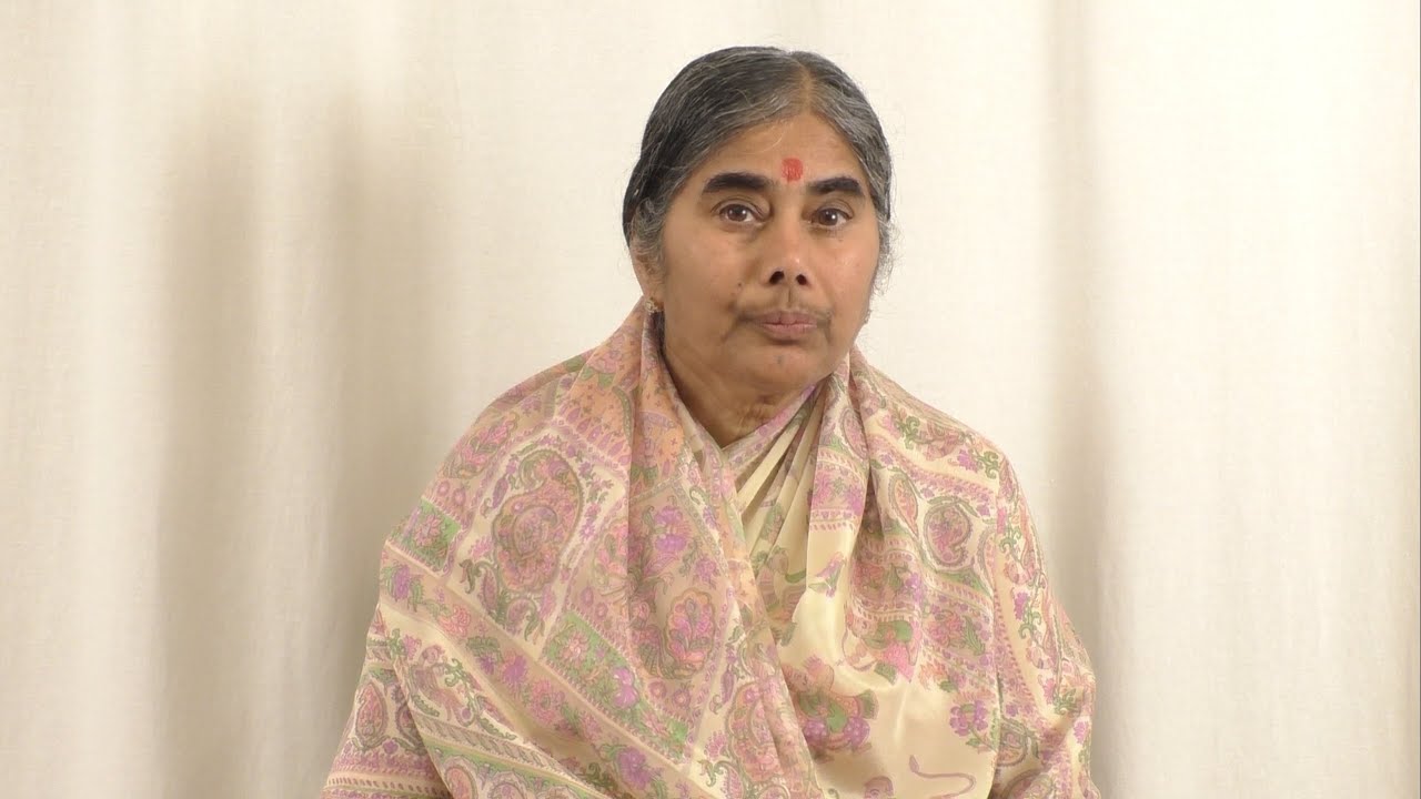 11. Sep 2022 Mother Meera Meditation Wherever You Are ! - YouTube