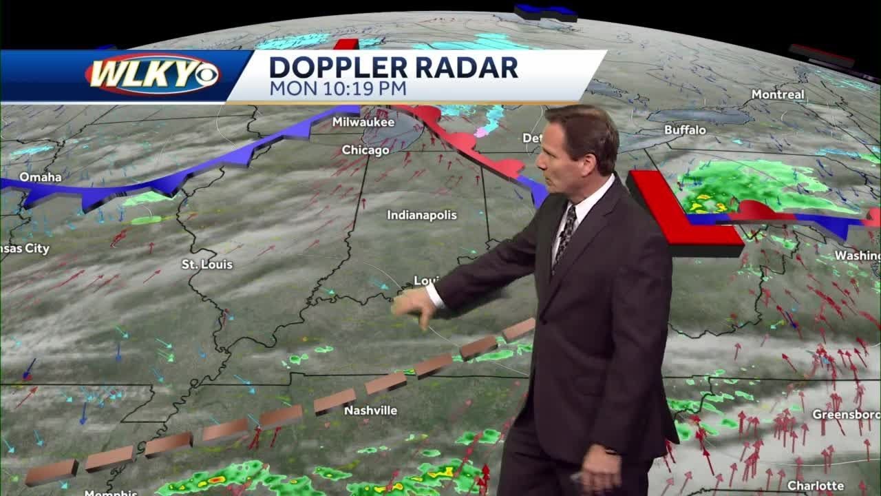 From mild temperatures to near record warmth - YouTube