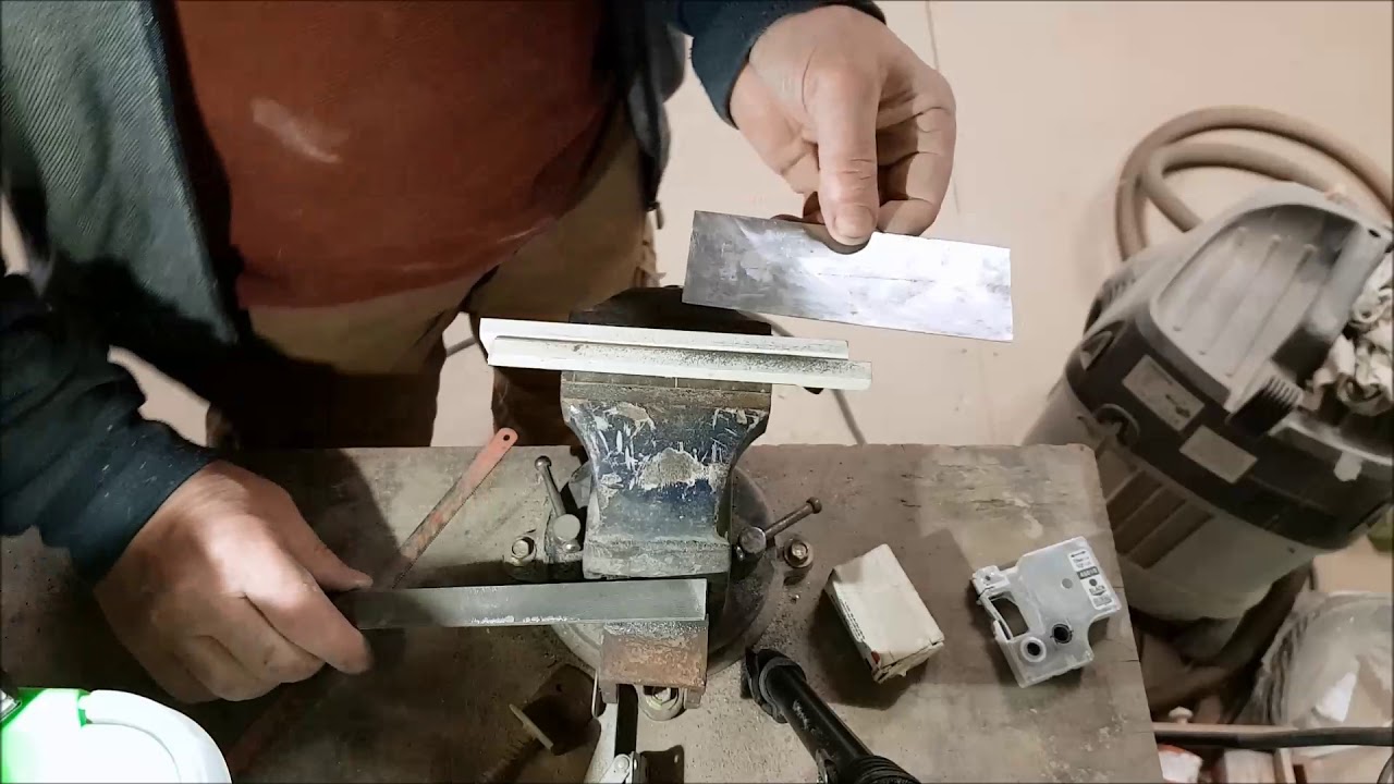 Affûtage d'un racloir - YouTube