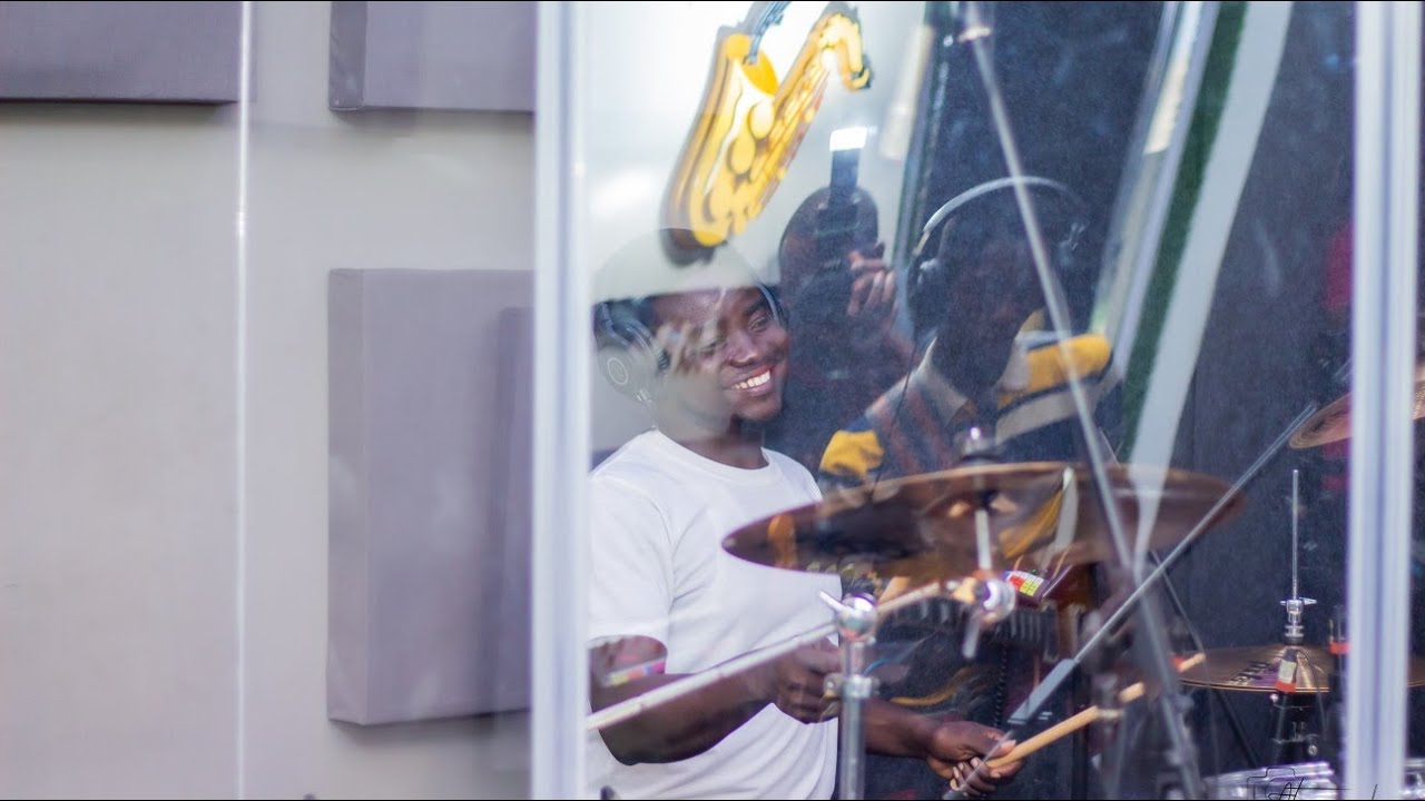 local vibe by Charles osei and church band🥁 - YouTube