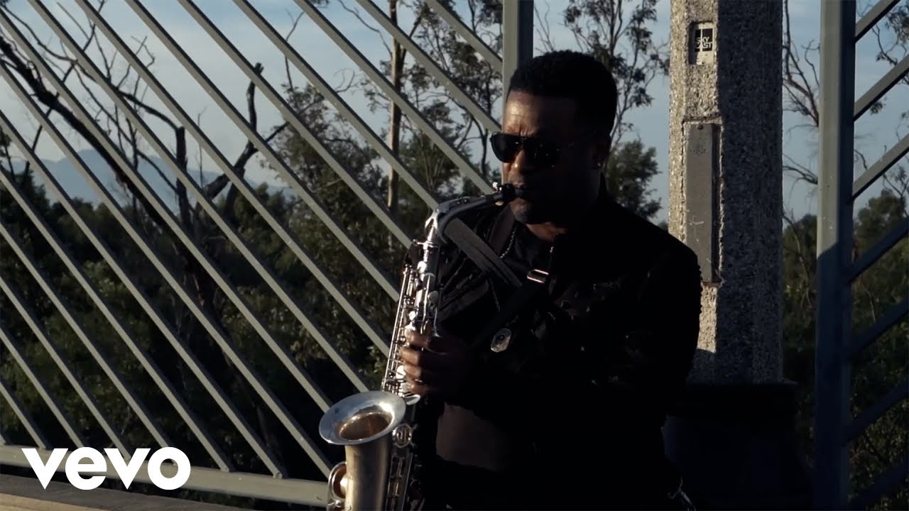 Andre Delano - Umbrella (Official Video) - YouTube