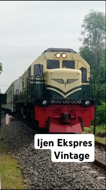 Kereta Api Ijen Ekspres Dengan Lokomotif Vintage Viral Mengebut 100 km ...
