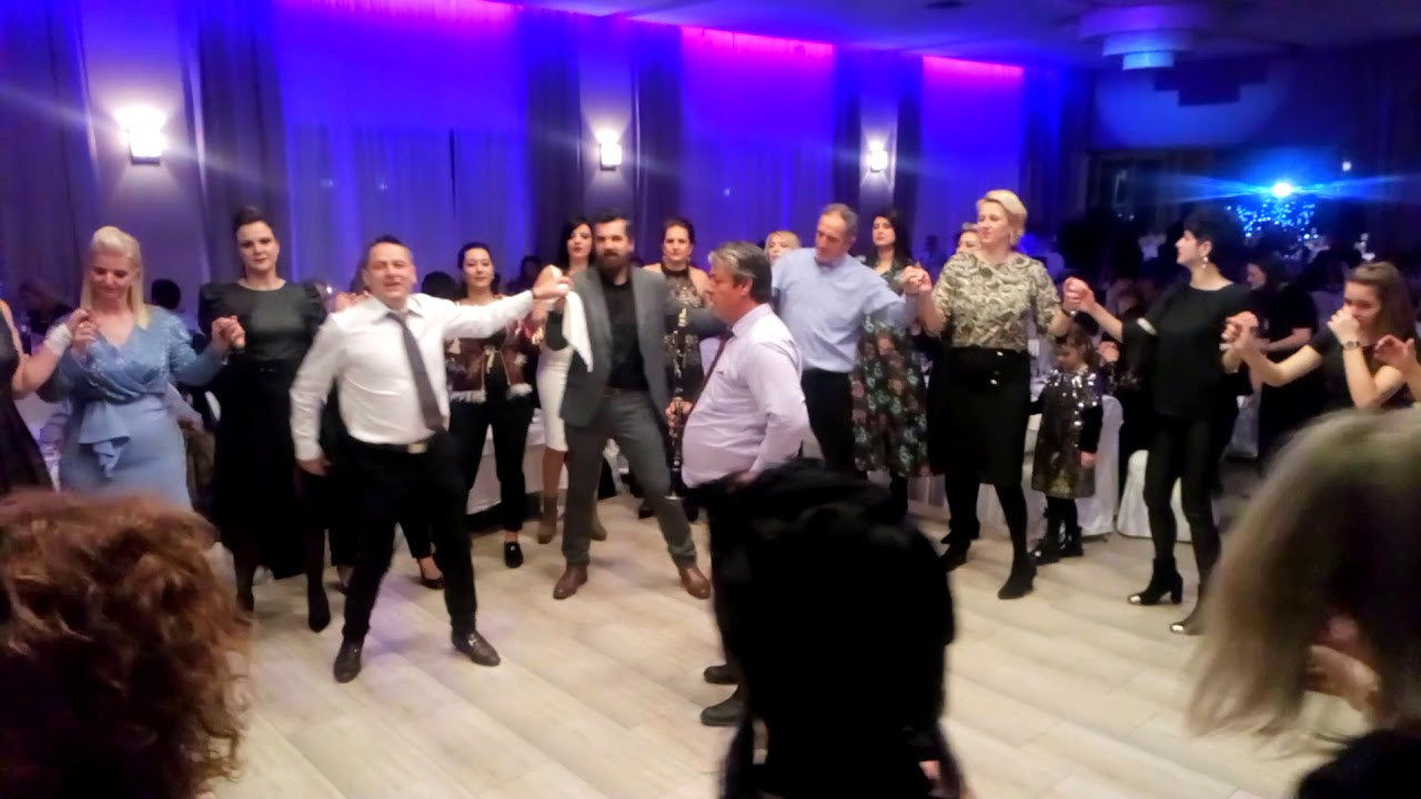 Σ' αφήνω την καλονυχτιά-Μάκης Τσιοτίκας τραγούδι~Λάμπρος Τσιοτίκας ...