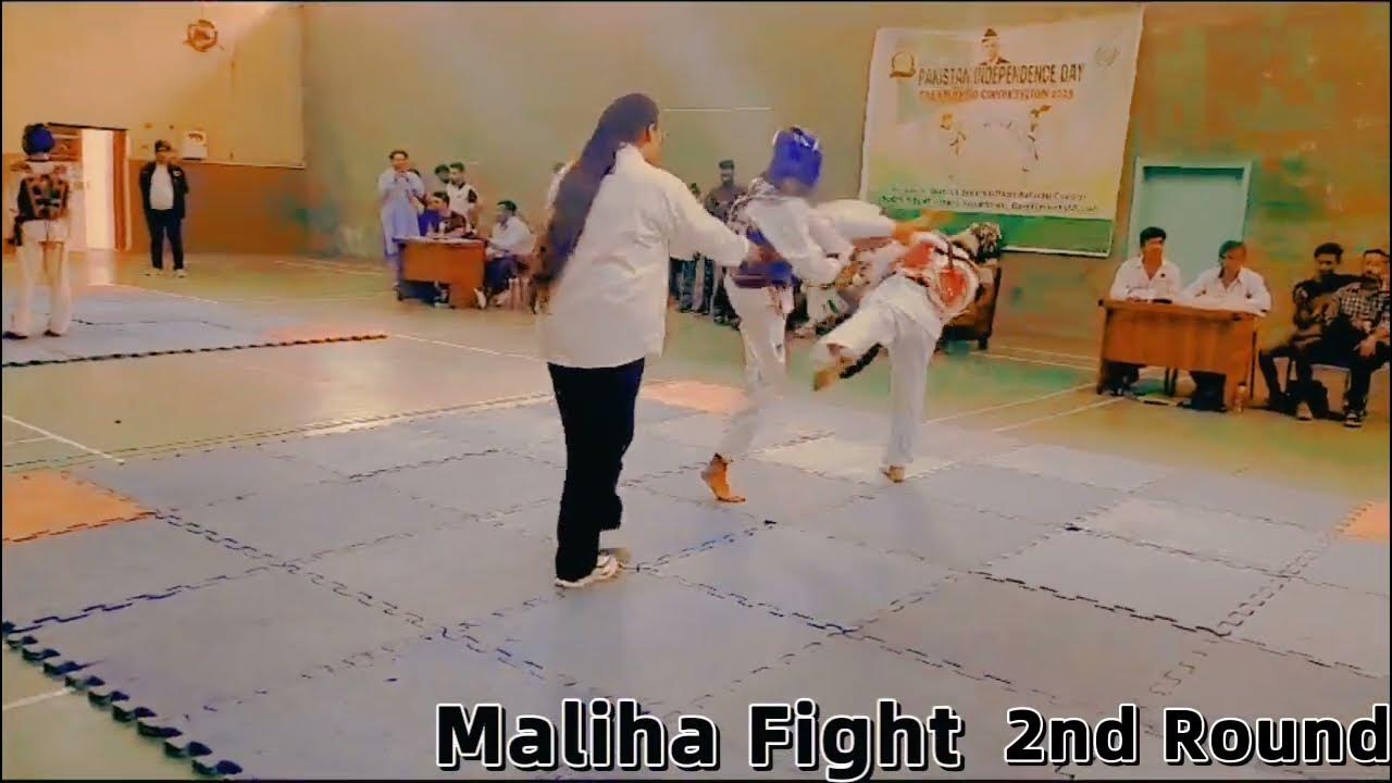 Taekwondo Girls Fight - YouTube