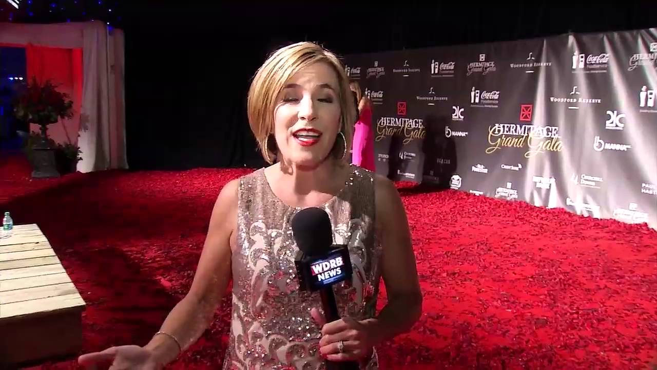 Elizabeth Woolsey - News Anchor - YouTube