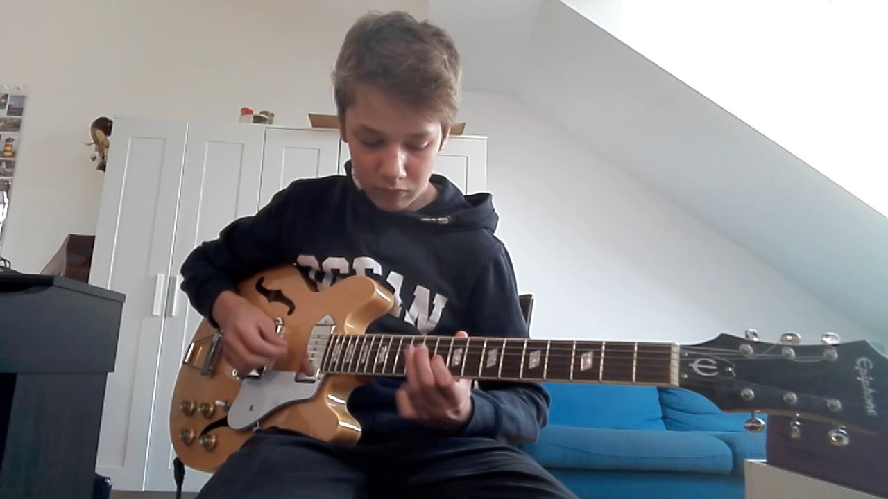 IBANEZ JAZZ JAM Emil Mann - YouTube