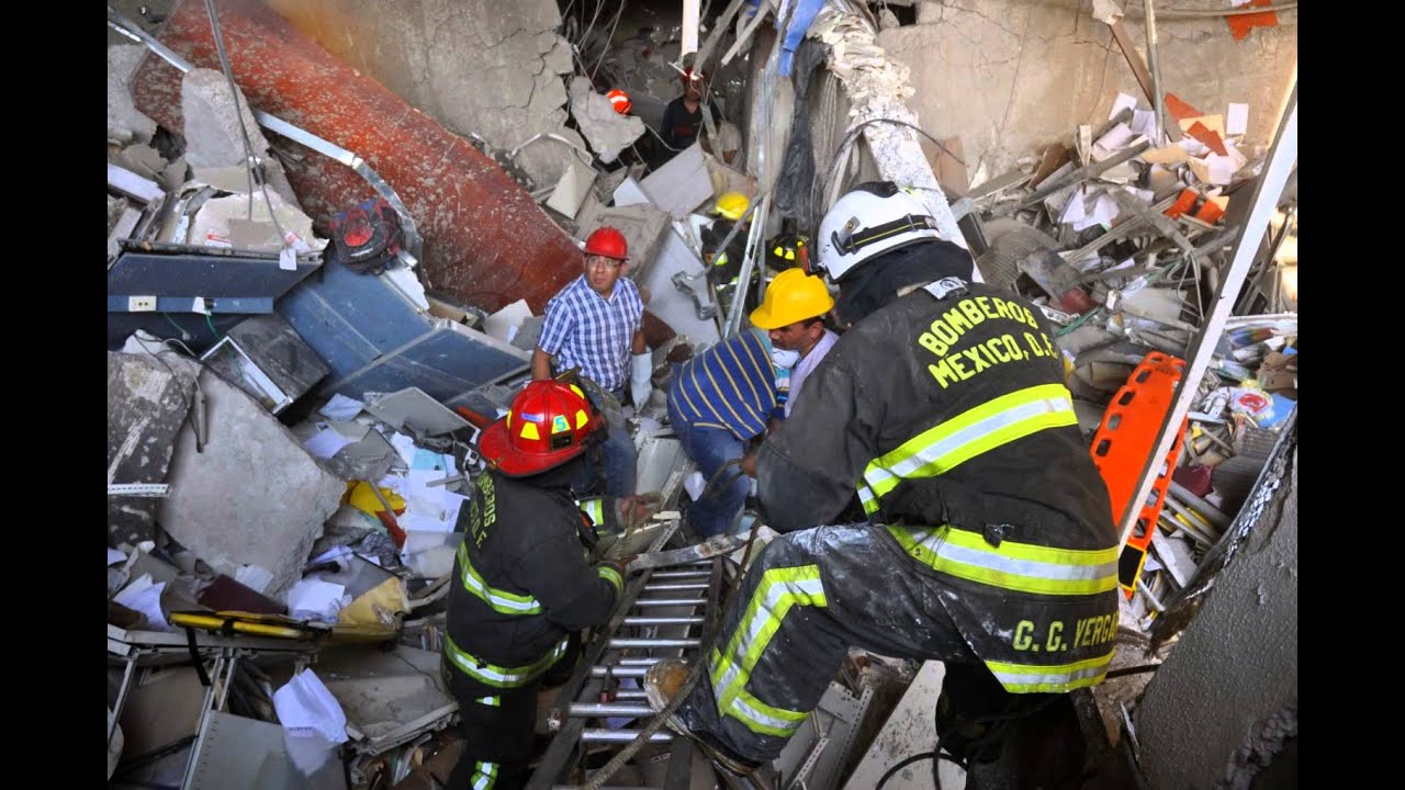 Pemex Refinery Accident in Mexico - YouTube